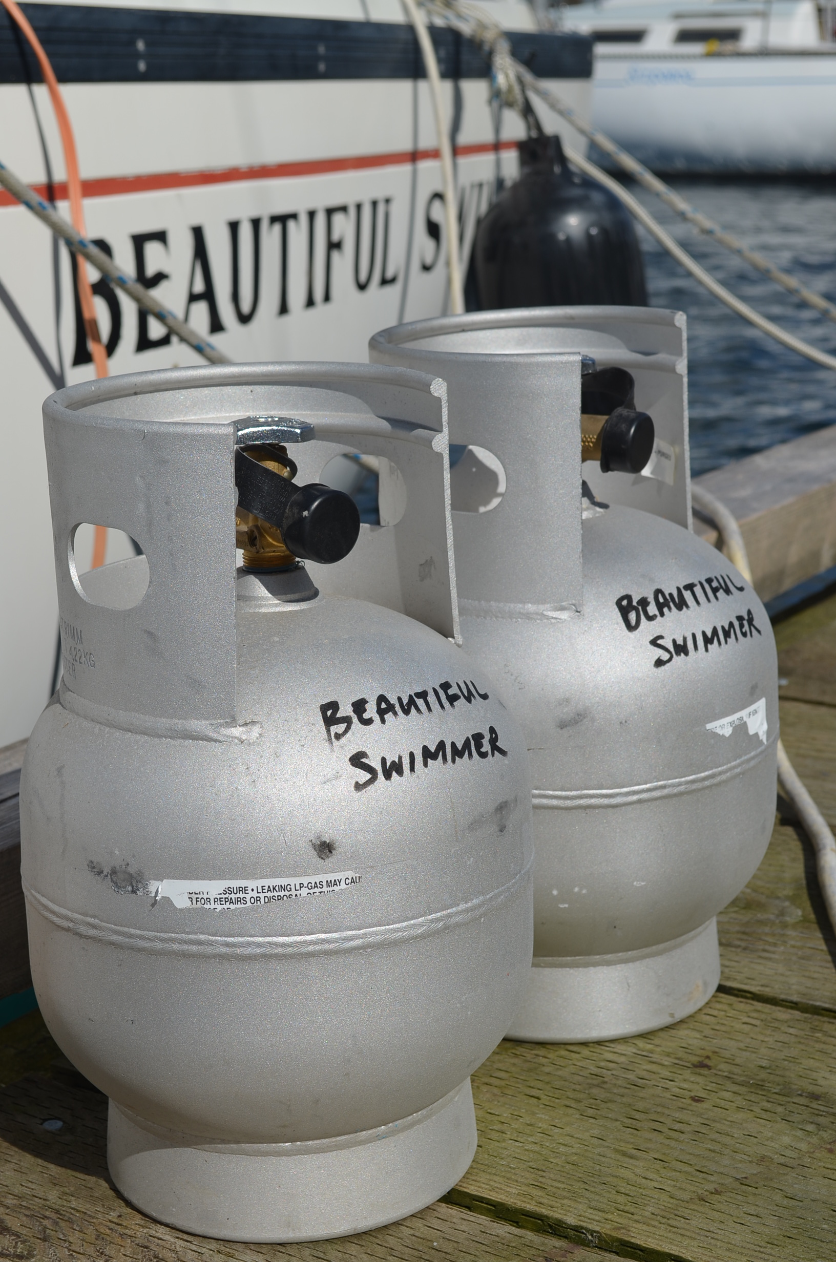 Further refitting | Propane installation – Sailing No Worries Moody